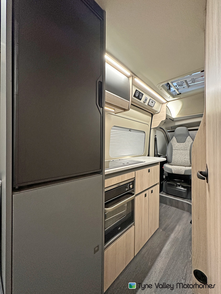 Auto-Trail Expedition 67 - Tyne Valley Motorhomes